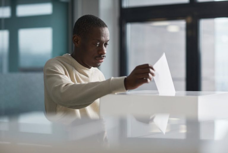 Understanding How Sample Size Affects Poll Results – Mars Network